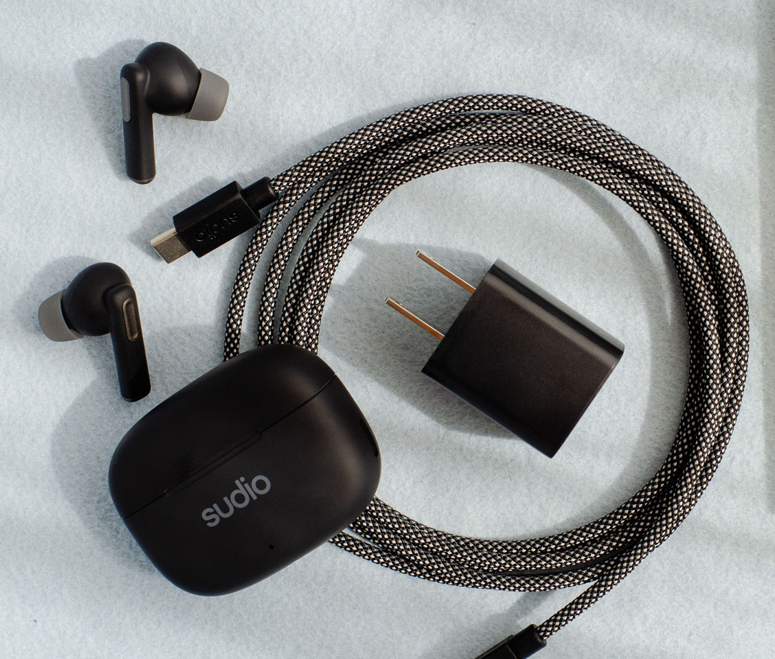 Sudio C1C 織製 USB-C 對 USB-C 充電線, 純淨白